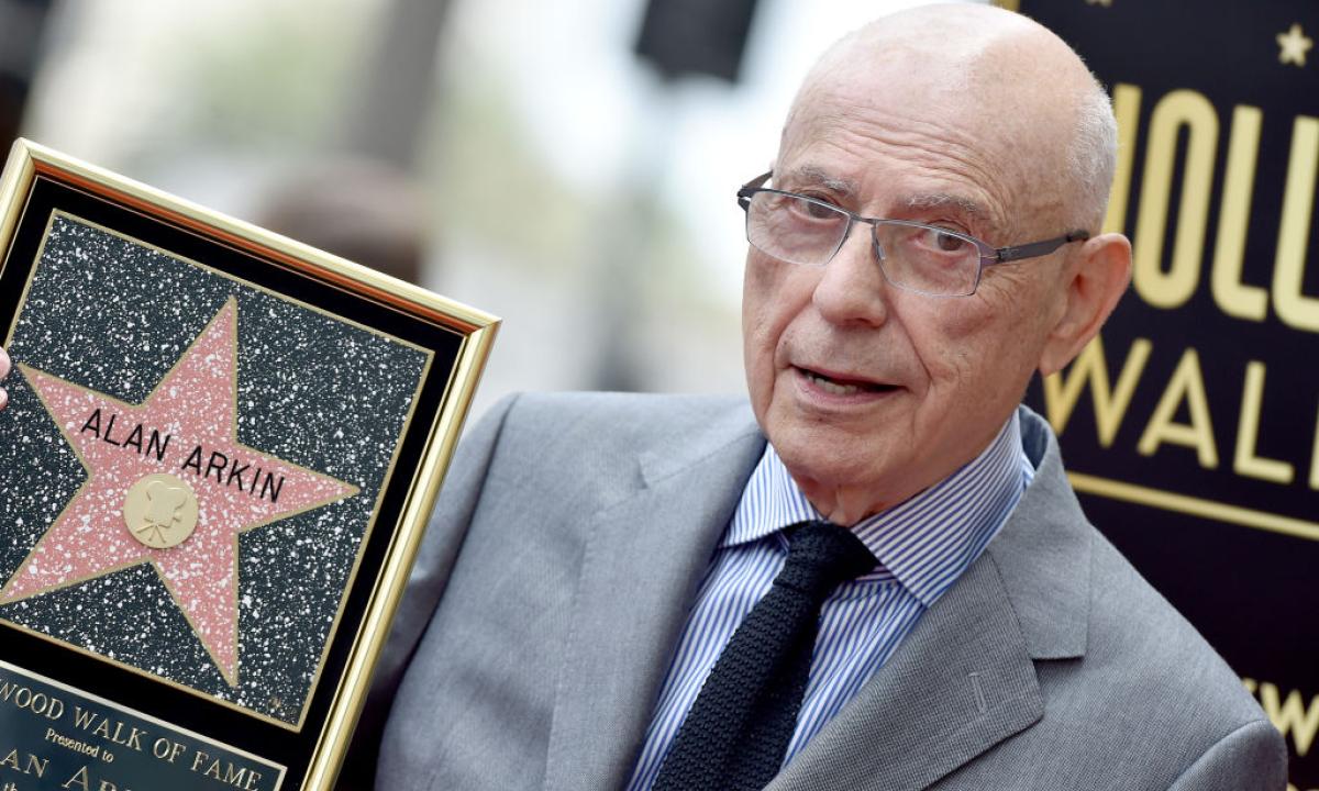 Fallece a los 89 años el actor Alan Arkin, ganador de un Óscar por ...