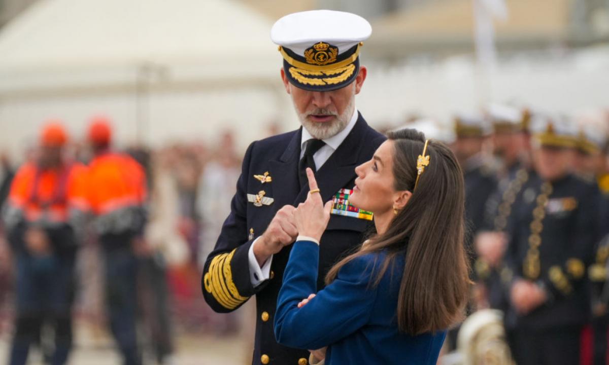 Las 'novedosas' fotografías de Leonor en la playa que pueden desvirtuar ...