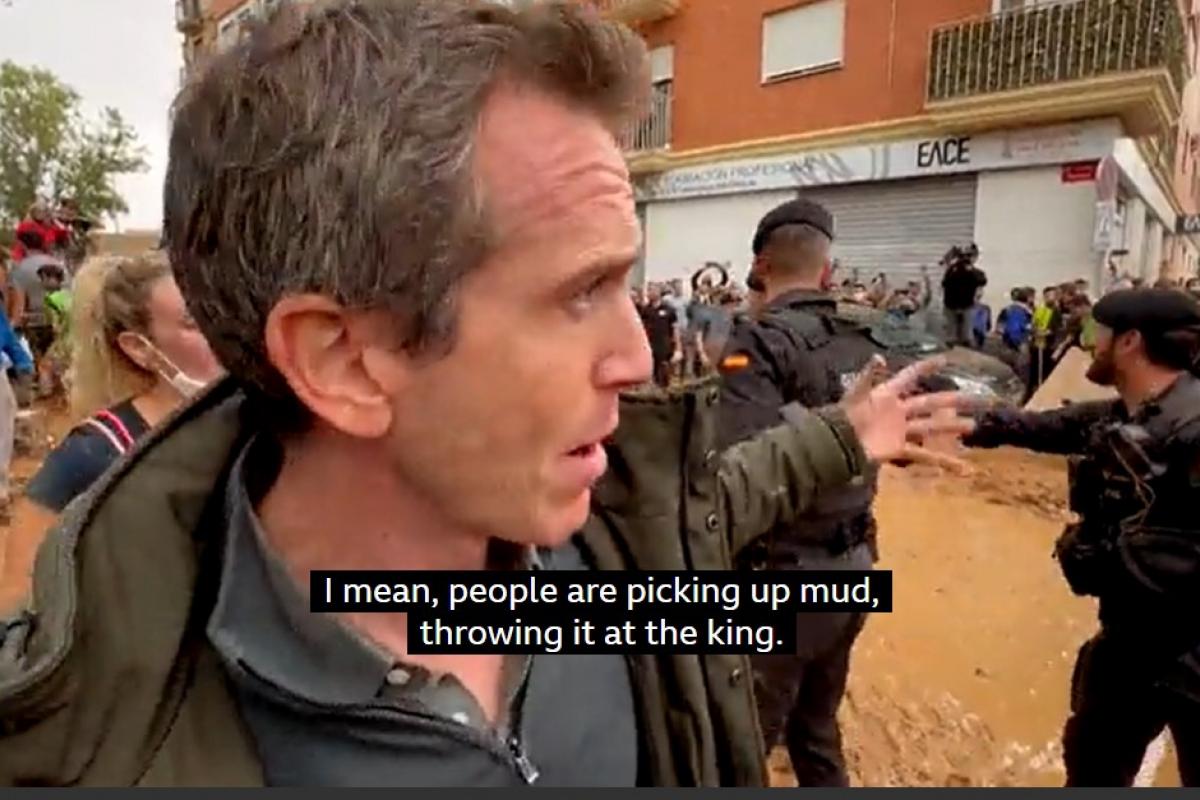 Un periodista de la BBC ve el barro a Felipe y Letizia en Valencia ...