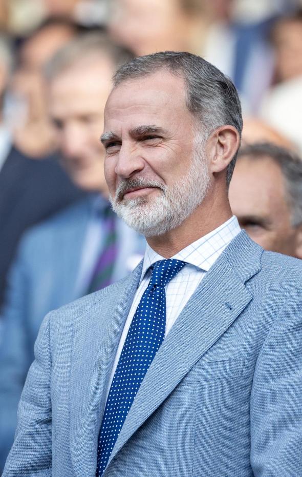El estilismo de Felipe VI sigue dando que hablar y hasta el medio ...