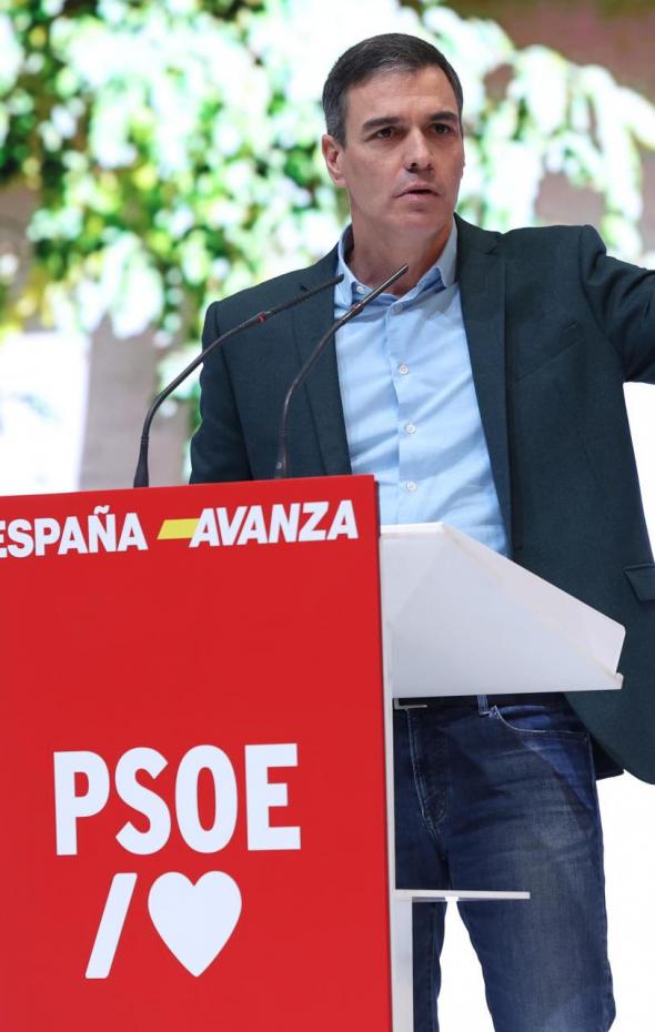 De 'Manual de Resistencia' a 'Tierra firme': así es el segundo libro de ...