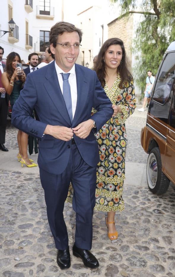 Claves de la boda de Almeida y Teresa Urquijo: con cumbre Borbón y una ...