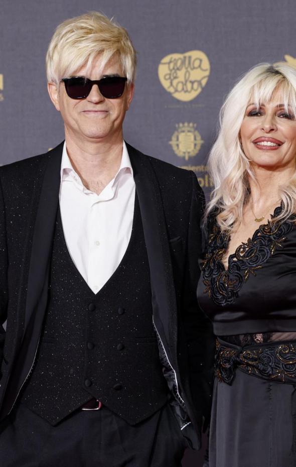 Este ha sido el recibimiento de la calle a Nebulossa en los Premios Goya