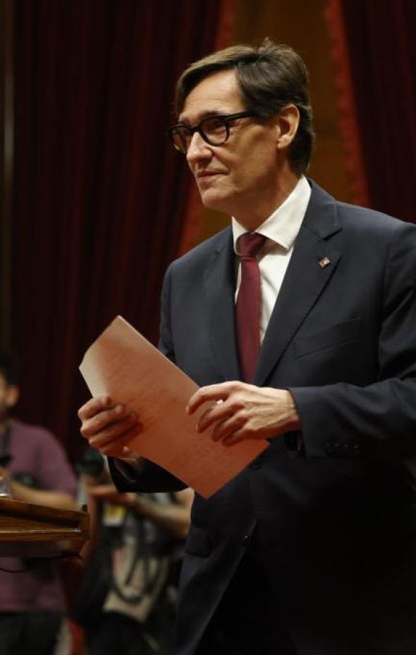 Salvador Illa, investido presidente catalán en el día del regreso y ...
