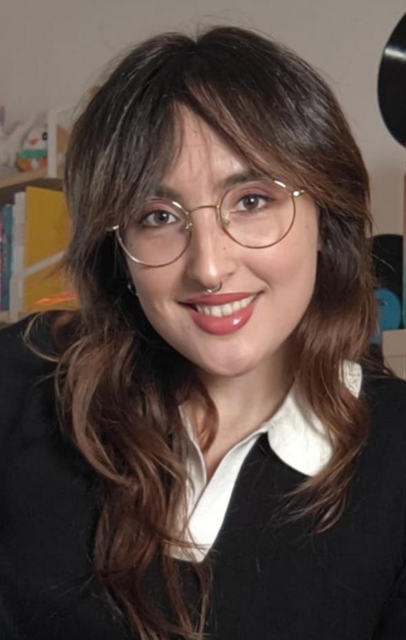 Anna Morales, la científica que arrasa demostrando que explicar ciencia con Pokemon es posible