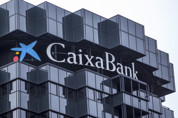 La curiosa historia detrás de la estrella en el logo de CaixaBank
