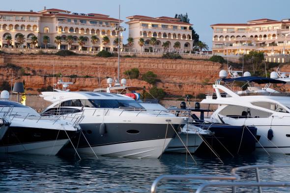 Una azafata de yates revela dos de los principales desperdicios de ...