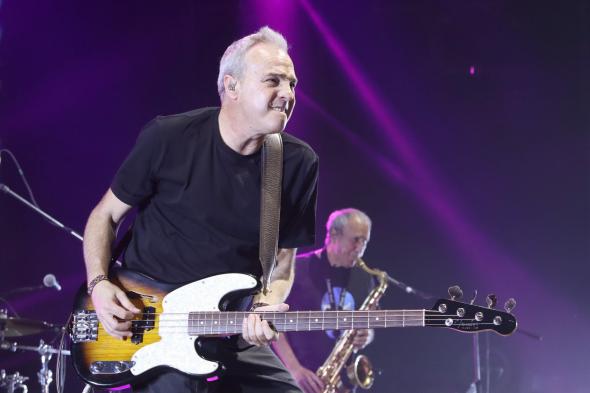 David Summers, de Hombres G, explica el origen de la canción 'Sufre mamón'