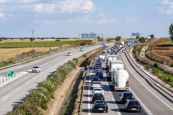Estas son las horas y carreteras con más atascos de la operación salida ...