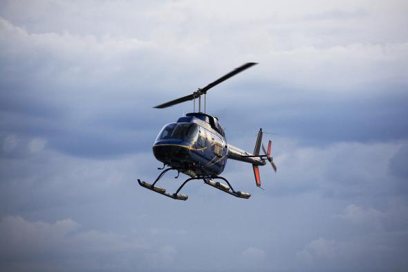 Presume de reservar un helicóptero para ir a un cumpleaños y el vídeo ...
