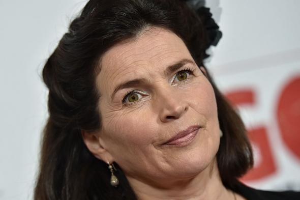 Julia Ormond demanda a Harvey Weinstein por haberla agredido sexualmente en 1995