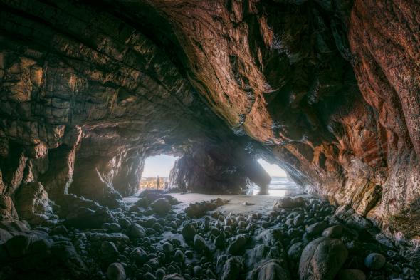 El único pueblo de España por el que se accede a través de una cueva se ...
