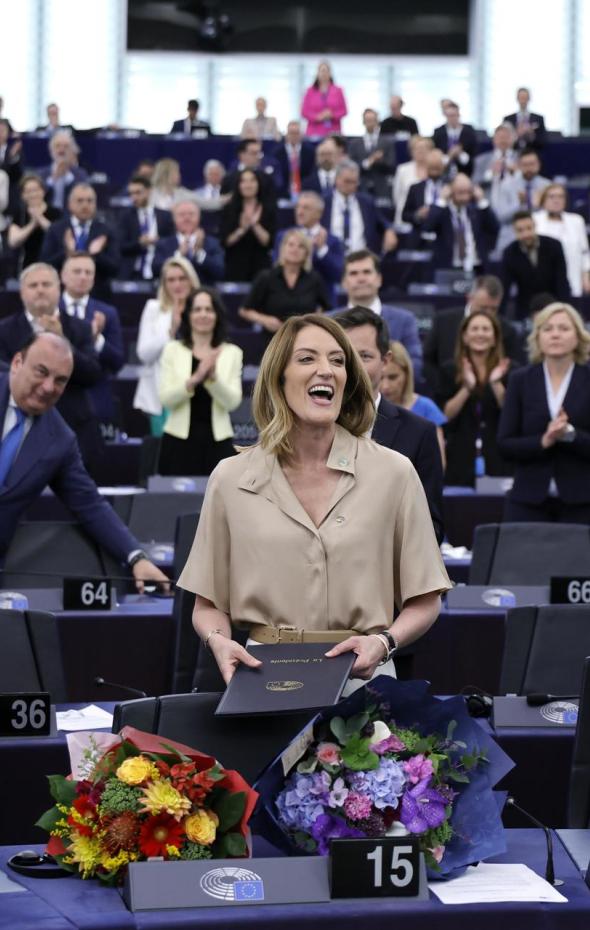 La conservadora maltesa Roberta Metsola, reelegida al frente del ... La conservadora maltesa Roberta Metsola, reelegida al frente del ...