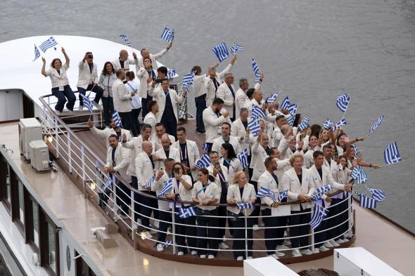 Sale el primer barco de la ceremonia de los JJOO y su nombre es de lo ...