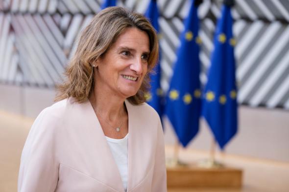 Teresa Ribera supera el primer examen europeo a pesar del 'no' del PP ...