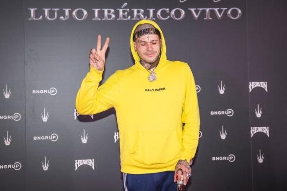 El rapero Cecilio G acude a comisaría para denunciar la pérdida del DNI ...