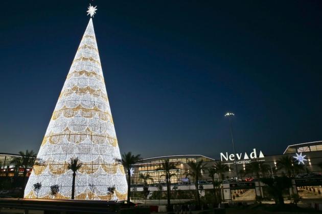 La empresa que ilumina Nueva York levanta en España uno de los árboles ...