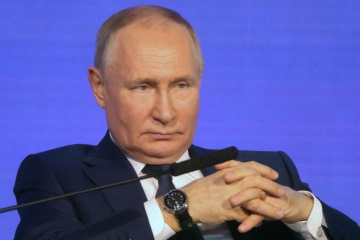Putin firma un decreto con intenciones incendiarias contra Europa y EEUU Putin firma un decreto con intenciones incendiarias contra Europa y EEUU