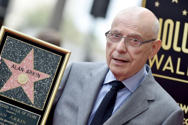 Fallece a los 89 años el actor Alan Arkin, ganador de un Óscar por ...