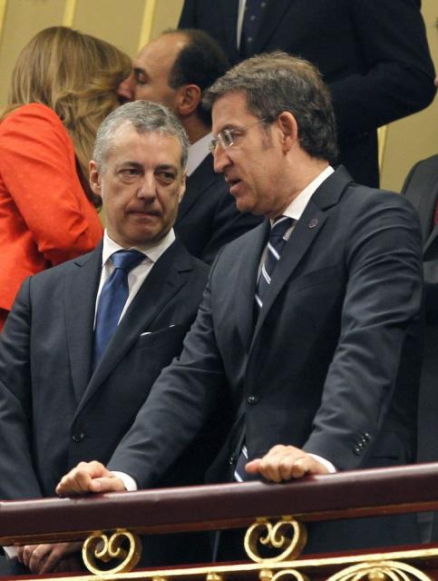 El nuevo-viejo despacho del rey: Una copa del mundo, un barco de papel ...