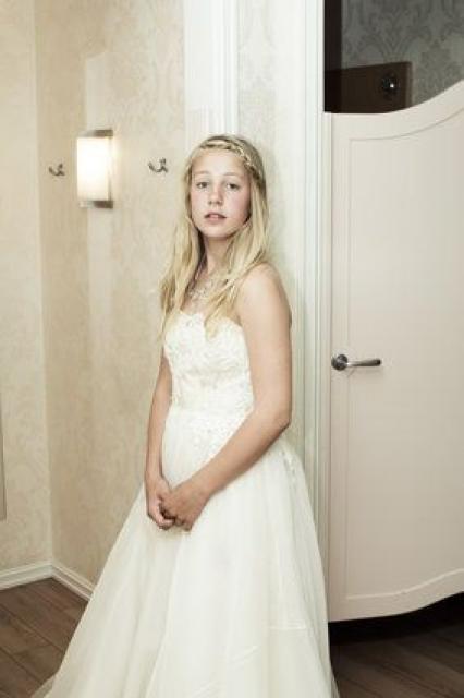 La historia de la novia noruega de 12 años y lo que esconde (FOTOS)