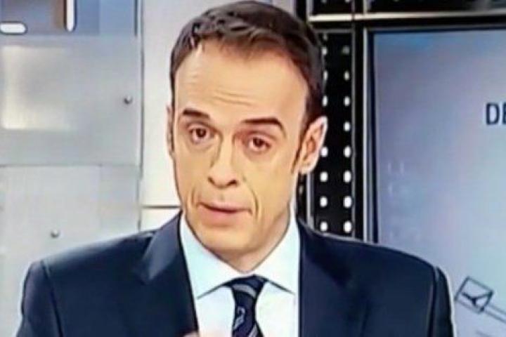 Jesús Pascual se atraganta mientras narraba los Deportes de ...