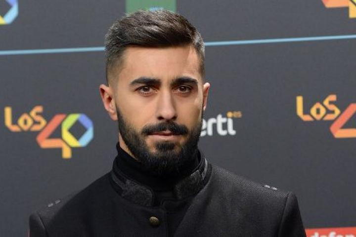 El cantante Rayden da la mejor respuesta a un tuit machista