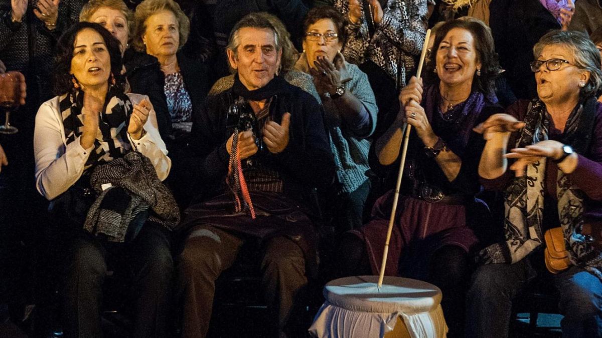 La zambomba de Jerez: una tradición navideña reconvertida al flamenco ...