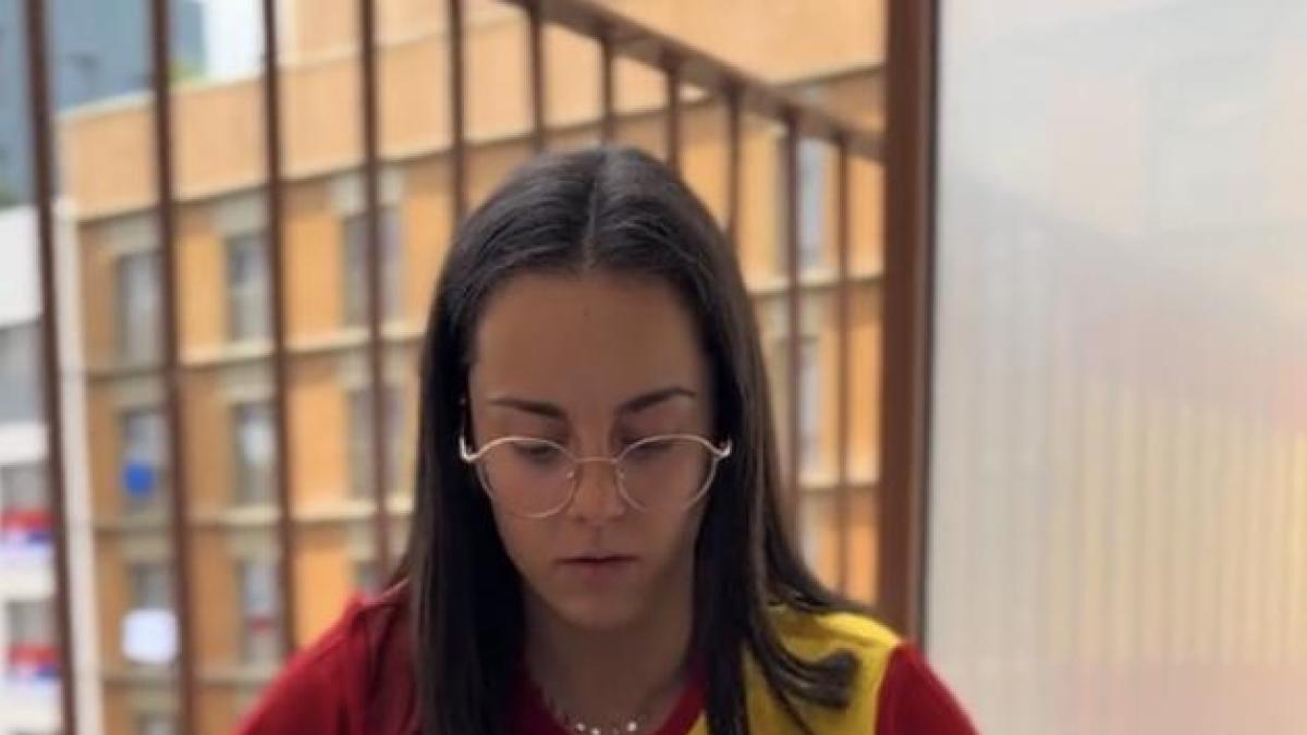La gimnasta Ana Pérez enseña el pack de bienvenida de los JJOO: uno de ...