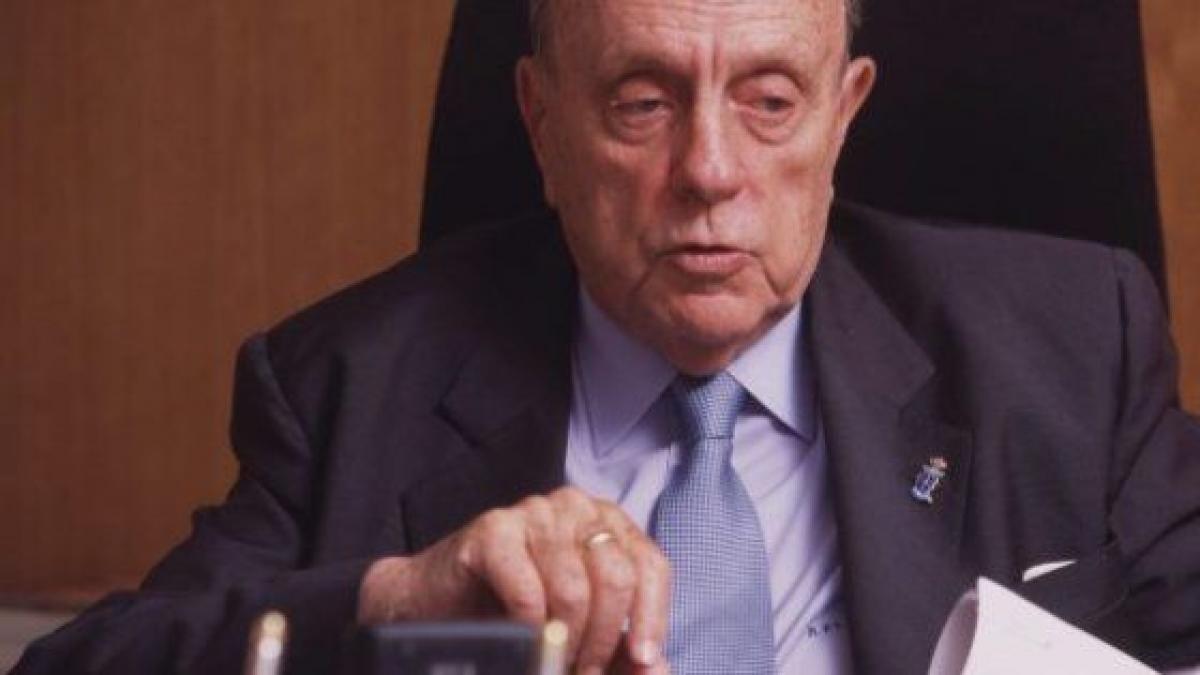 El Senado instalará un busto de Fraga cuyo coste ha sido asumido por el PP