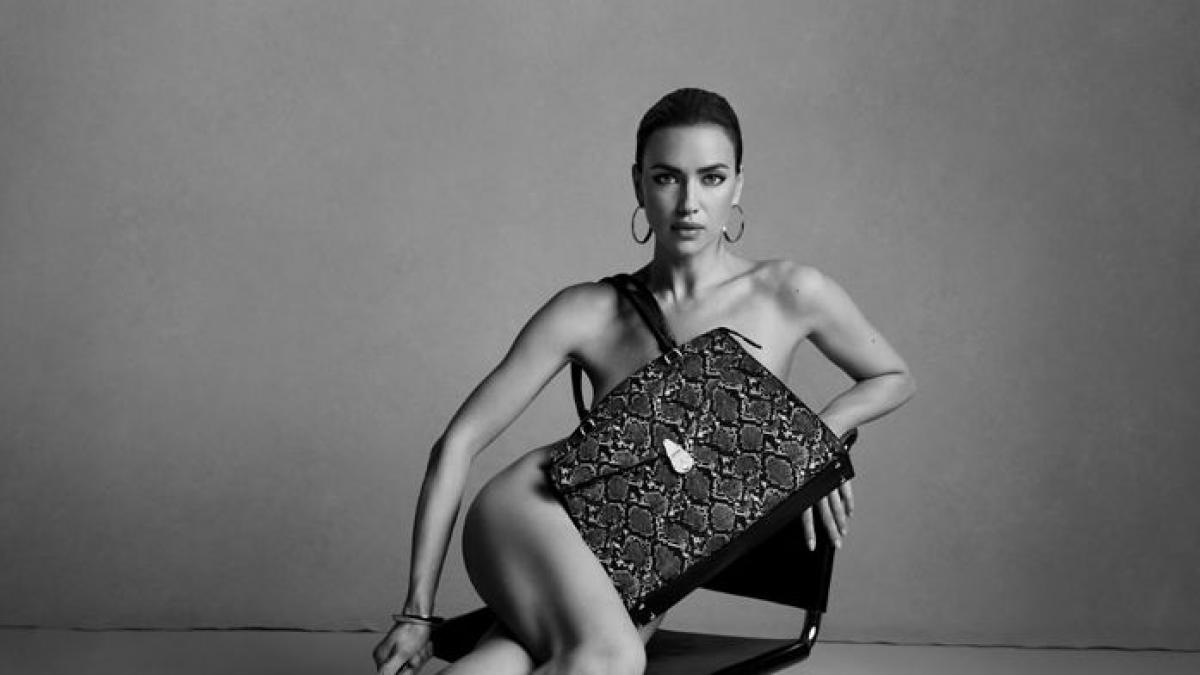 El último y sugerente desnudo de Irina Shayk en una campaña para Calvin Klein