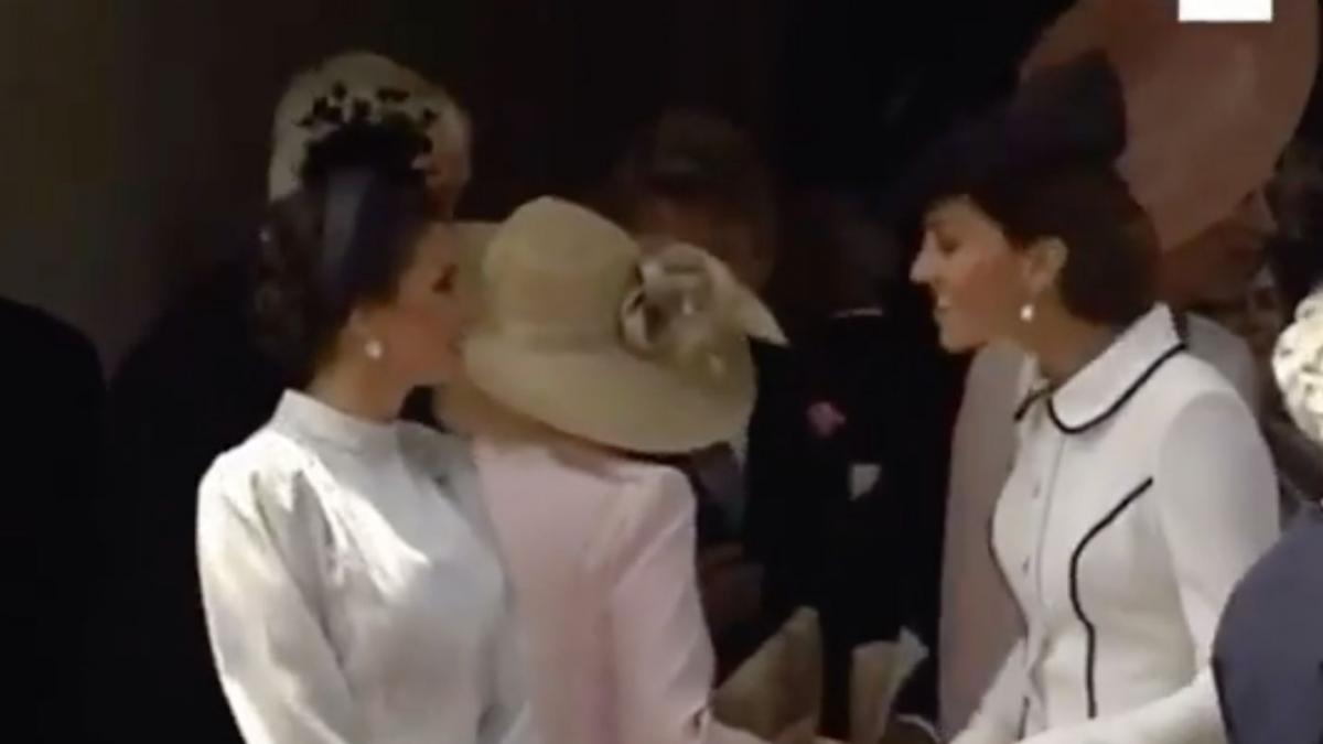 El ¿feo? de Kate Middleton a Letizia da la vuelta al mundo: ¿por qué ...