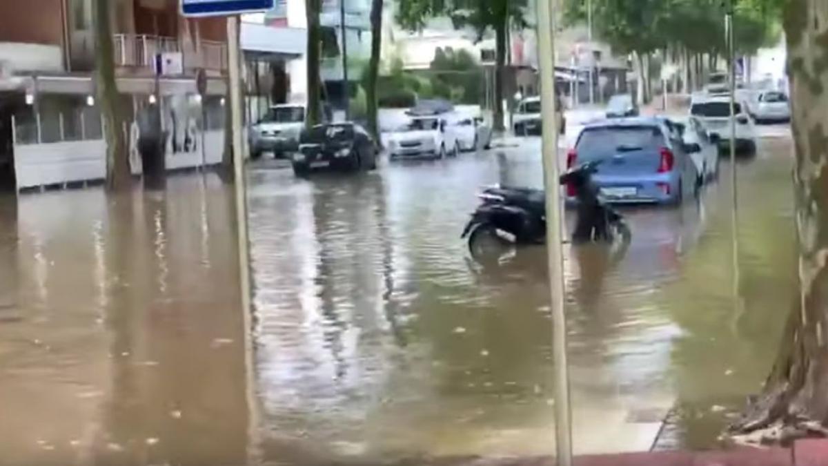 Un hombre muere ahogado en un bajo inundado en Platja d'Aro (Girona)