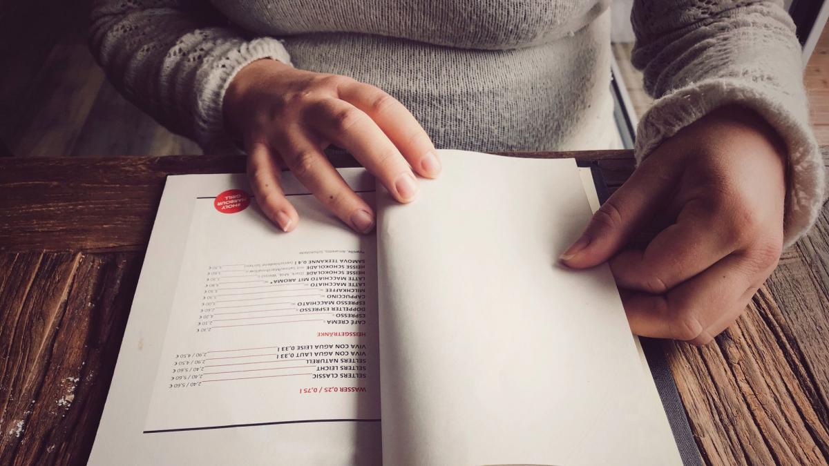 Este menú para niños visto en un restaurante es una GENIALIDAD