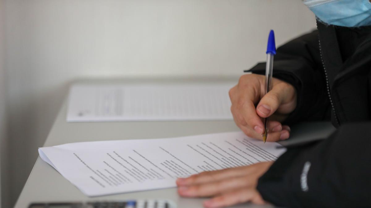 Expertos muestran las mejores técnicas de subrayado de tus apuntes