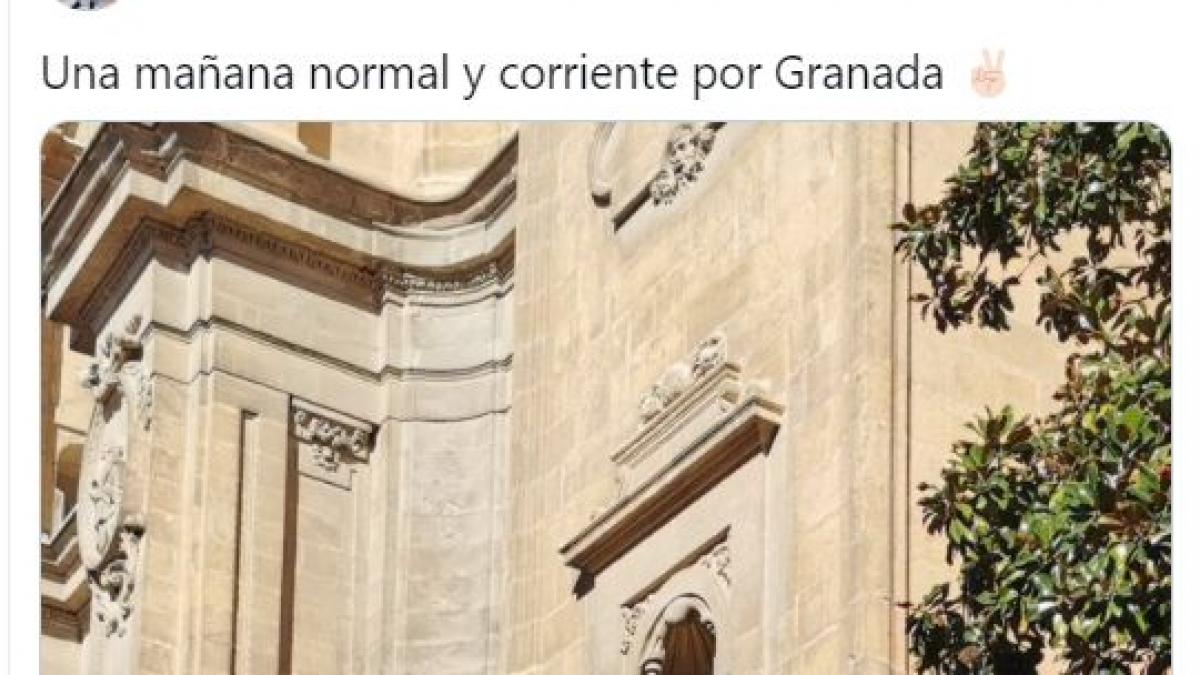 La impactante foto de la fachada de la catedral de Granada causa ...