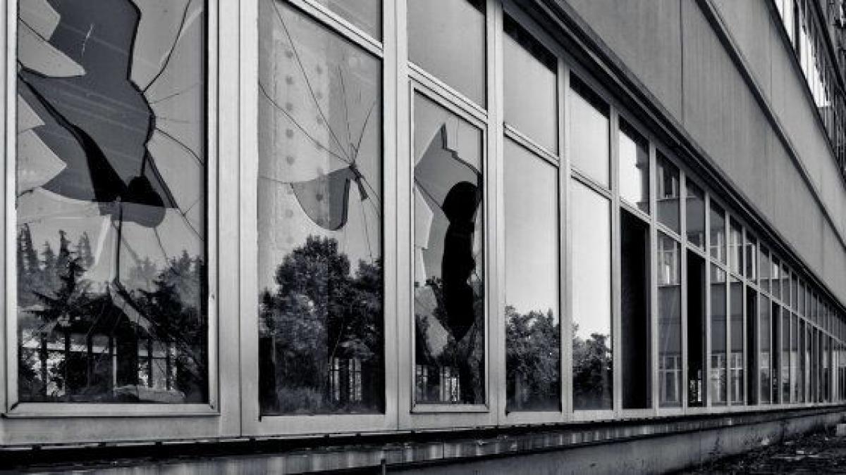 La teoría de las ventanas rotas