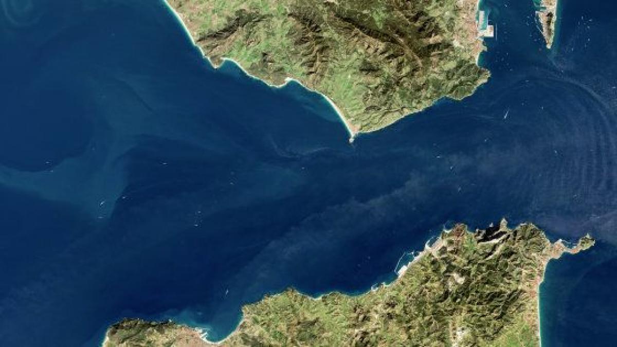 El estrecho de Gibraltar se convierte en zona de guerra