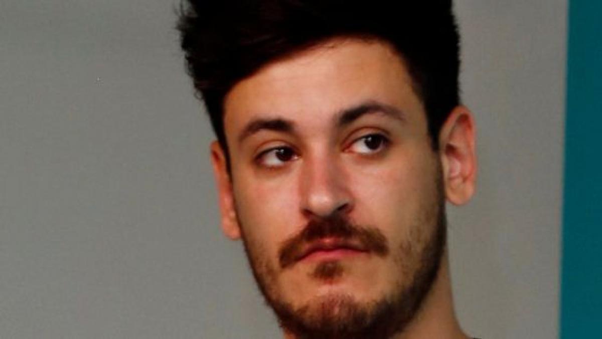 Cepeda responde a quienes le critican por pedir trabajo gratis