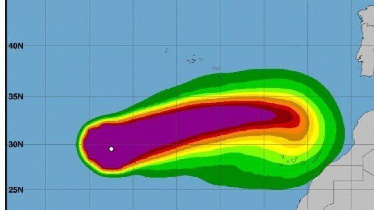 El huracán 'Leslie' se acerca a la Península por Andalucía y Extremadura