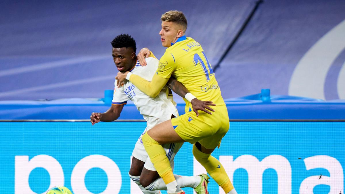 El futbolista Iván Alejo desata la polémica por este tuit sobre la ...