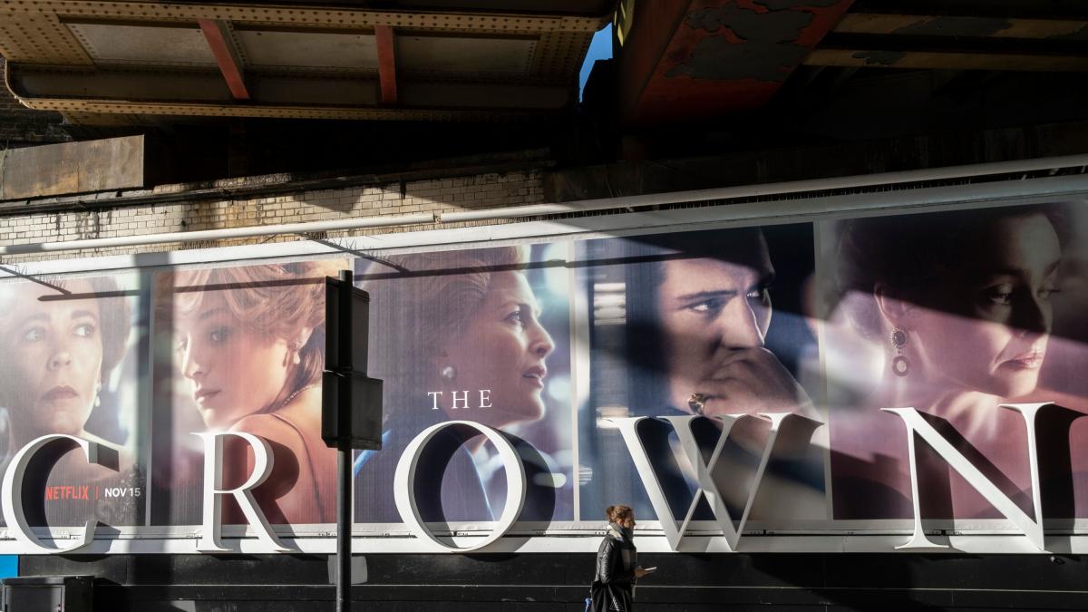 Los momentos clave del reinado de Isabel II en películas y series