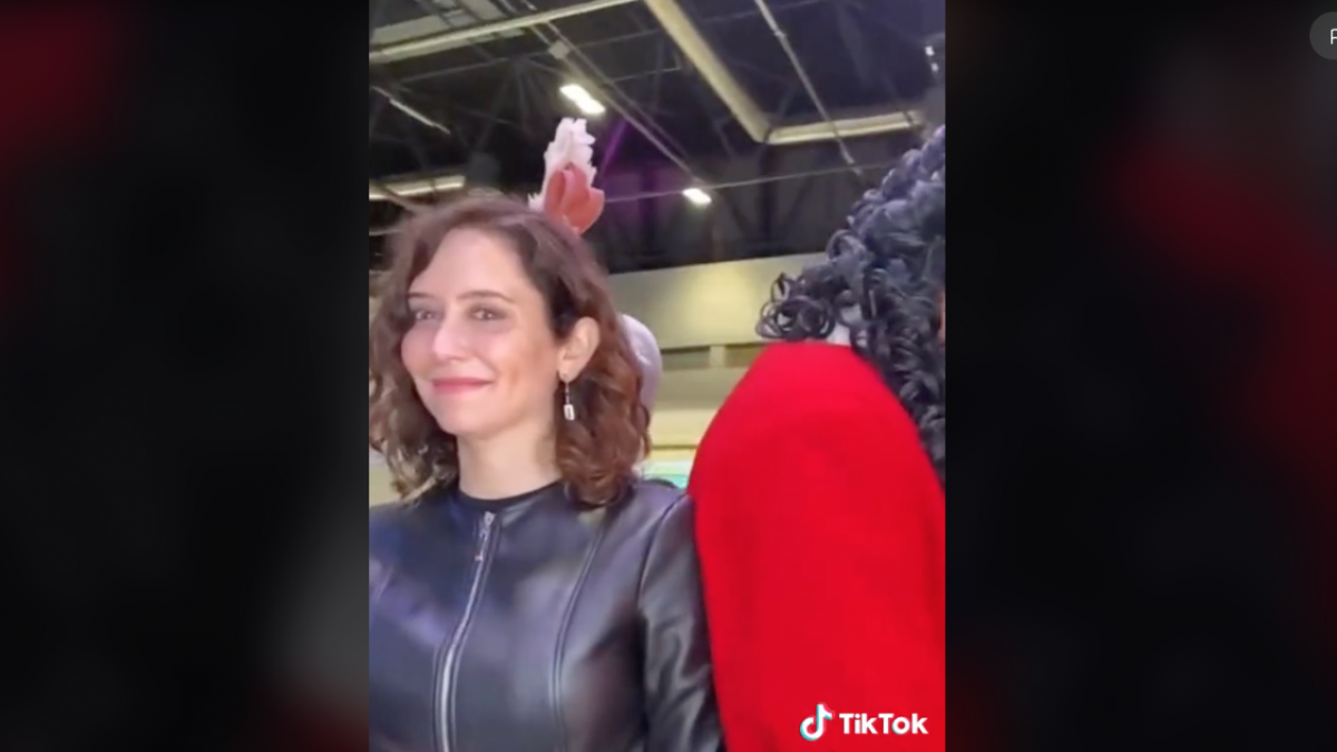 Dura solo 16 segundos, pero lo que hace Ayuso en este vídeo tiene ...