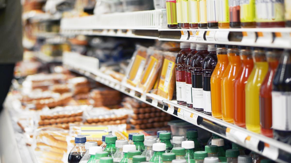 Muestra lo que valen estos productos españoles en una tienda en Dublín ...