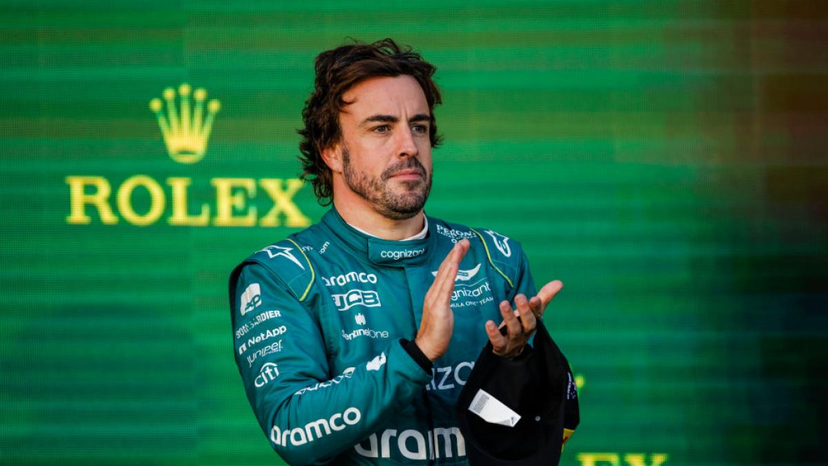 Fernando Alonso sorprende a todos al sumarse de esta manera al famoso ...