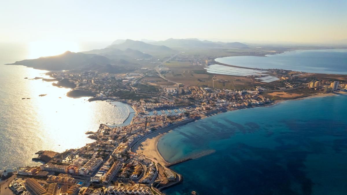 Los pisos con vistas al mar en la Región de Murcia que han disparado el ...