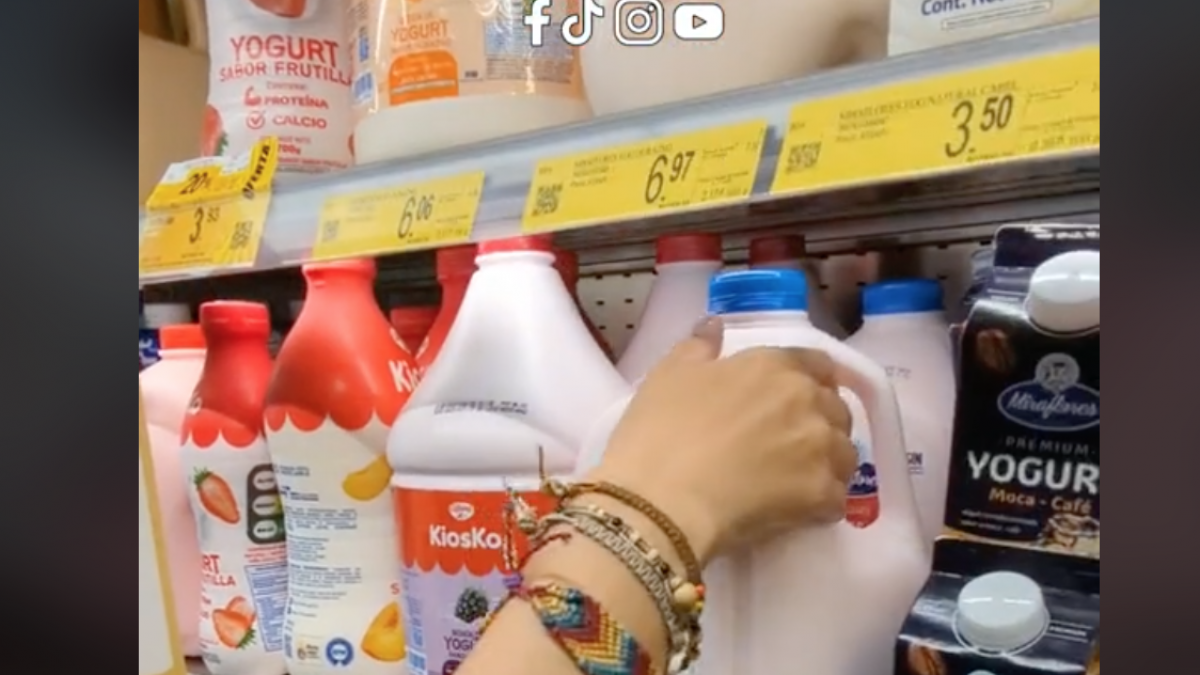 Unos españoles van a un supermercado de Ecuador y no pueden creerse cómo son los yogures