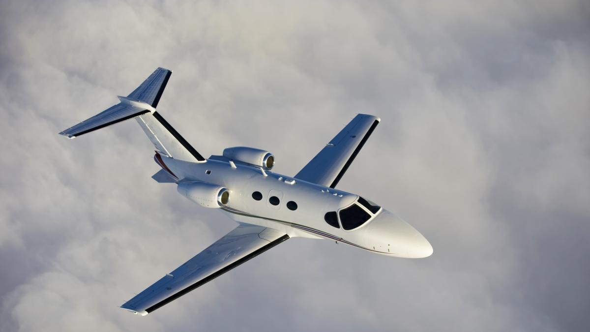 La altura máxima a la que puede volar un jet privado