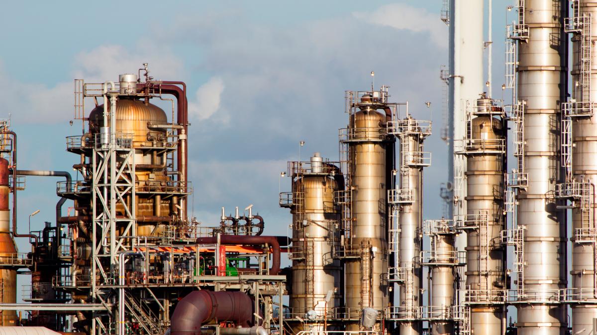 Rusia se adueña del mega yacimiento de petróleo en Irak