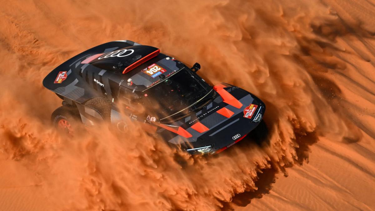 Carlos Sainz agranda su leyenda y conquista su cuarto Dakar a los 61 años junto a Lucas Cruz